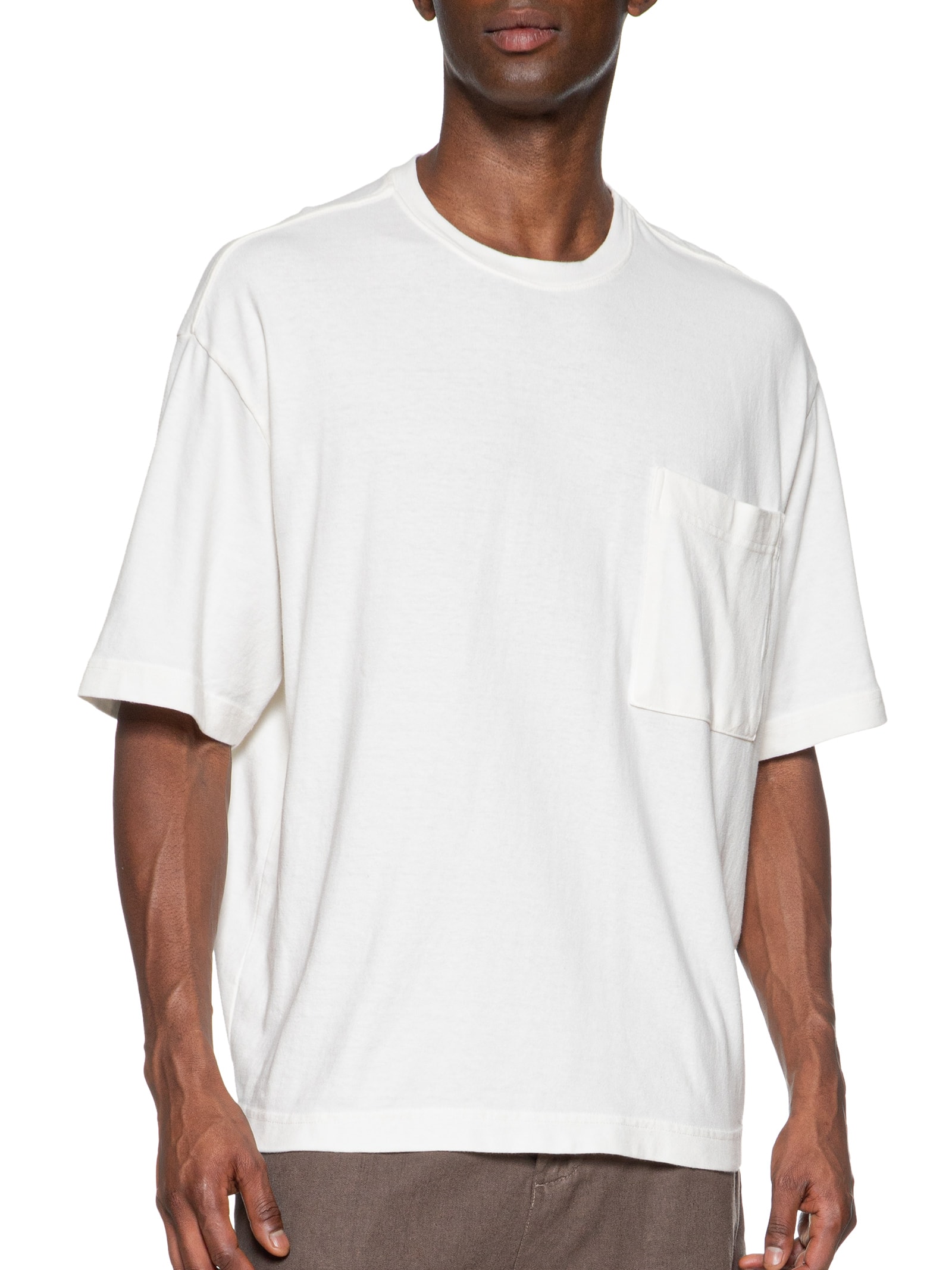 T-shirt Masculina Pocket Over Manga Curta - Off White - OQVestir T-shirt Masculina Pocket Over Manga Curta - Off White - OQVestir